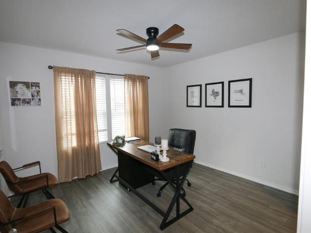 1206 River Oaks Lane