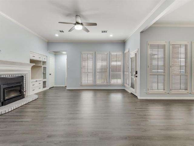 1206 St James Place