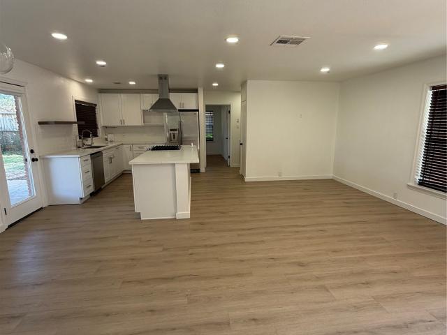 1206 Stonecrest Drive
