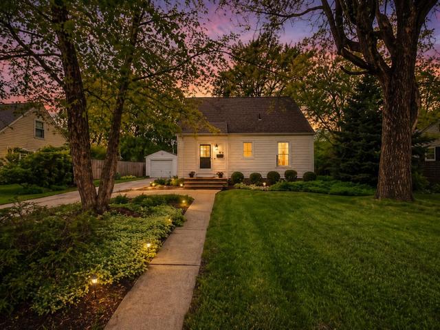 1206 Sycamore St, Crown Point, IN 46307 | MLS #838066 | Compass