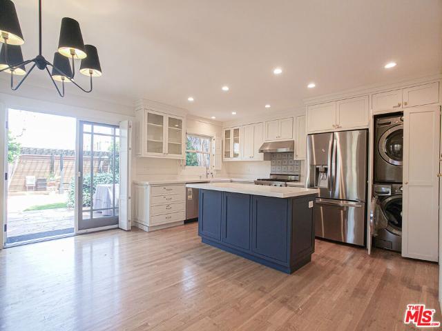 1206 S Longwood Avenue 1208