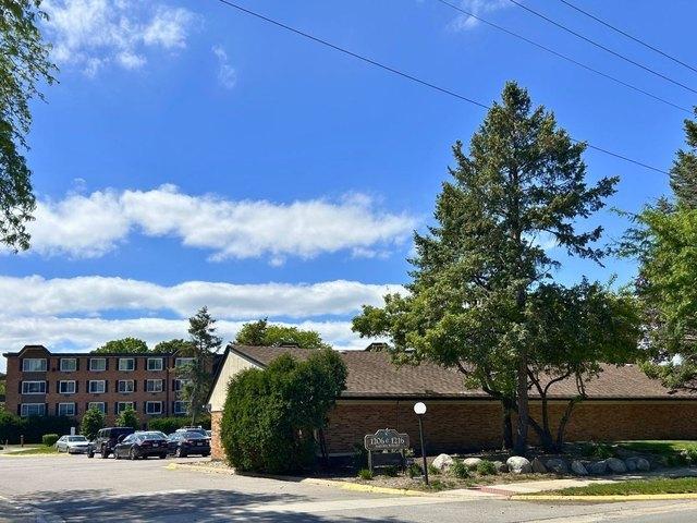 1206 S New Wilke Rd Apt 206, Arlington Heights, IL 60005
