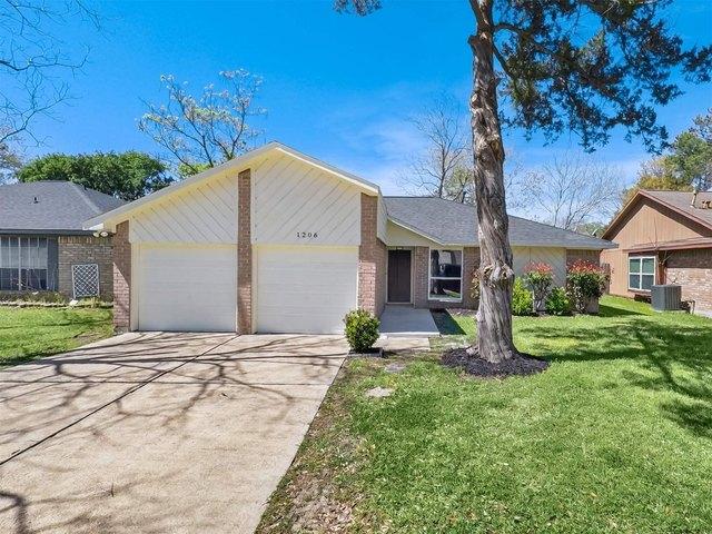 1206 Silver Morning Dr, Katy, TX 77450