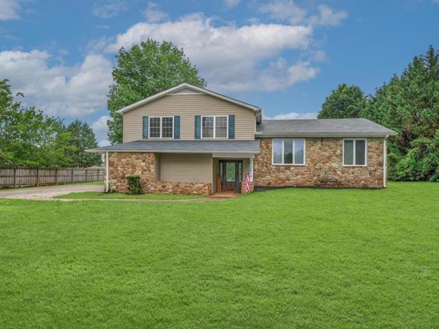 1206 Three Bridges Rd, Easley, SC 29642