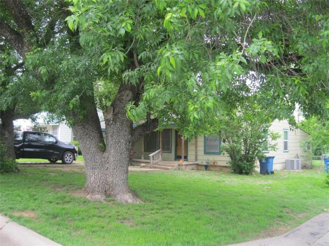 1206 W Dyer Street
