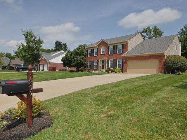 1206 Wintercrest Cir, Miami Township, OH 45150