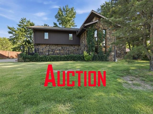 1206 20th Ave NE, Miami, OK 74354