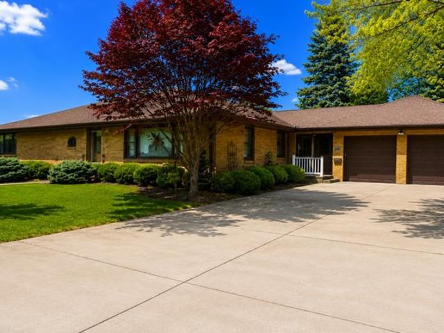 1206 5th Ave, Sterling, IL 61081