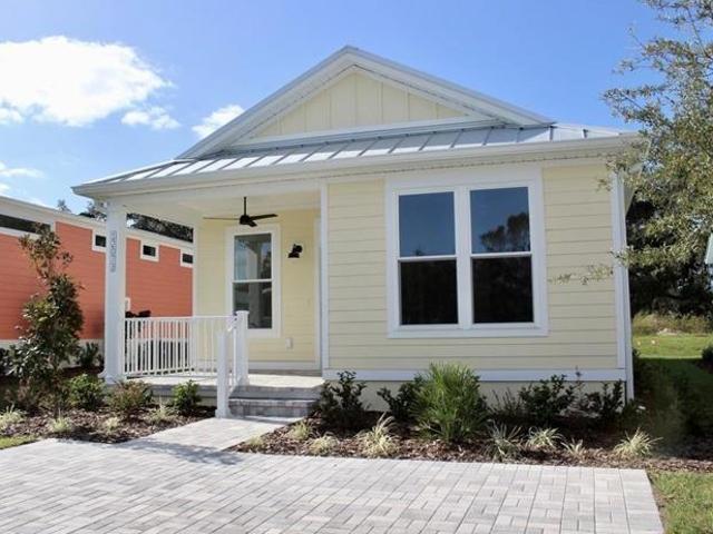 12073 Lakeshore Way, Oxford, FL 34484