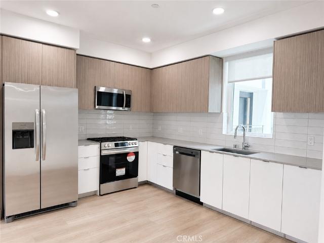 12078 Guerin Street 106
