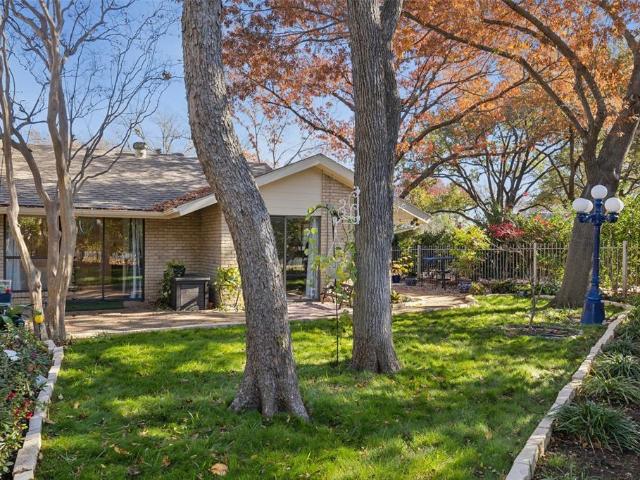 1207 Middlebrook Pl, Dallas, TX 75208 | MLS #21229 | Compass