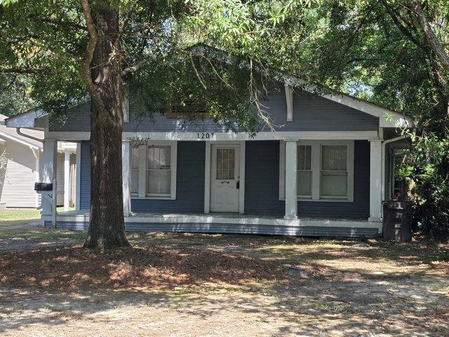 1207 Adeline St, Hattiesburg, MS 39401