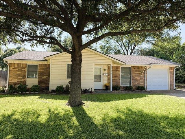 1207 Aransas Dr, Euless, TX 76039