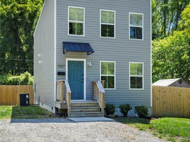 1207 Ashley Street