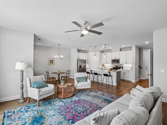 1207 Canary Pepper Drive