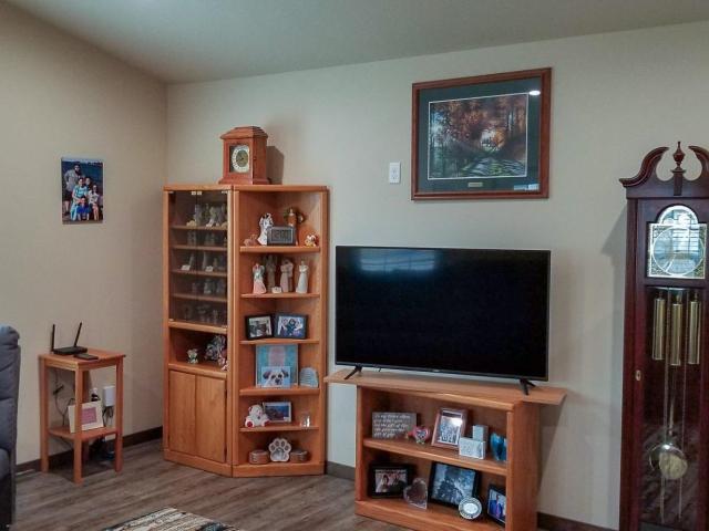 1207 Cody Parkway