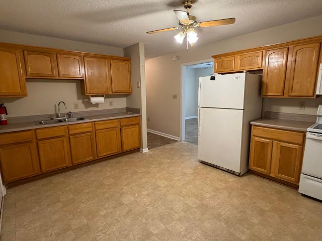 1207 Edna Place