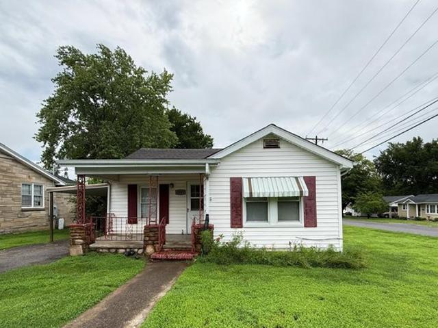 1207 Elm St, Benton, KY 42025