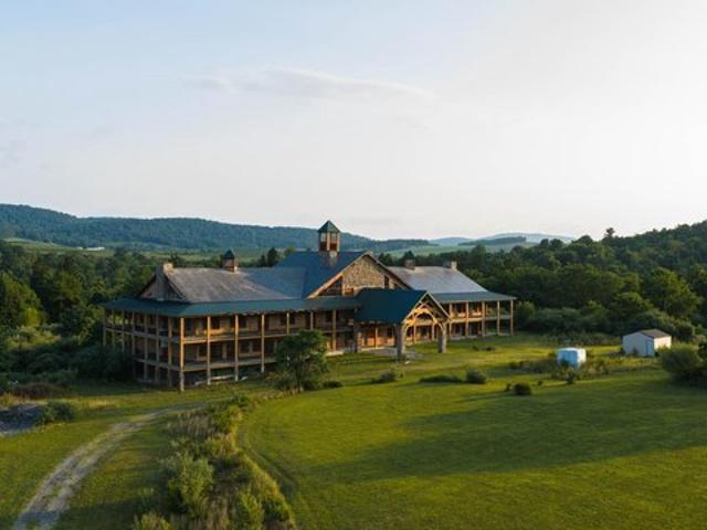 1207 Flohrs Church Rd, Biglerville, PA 17307