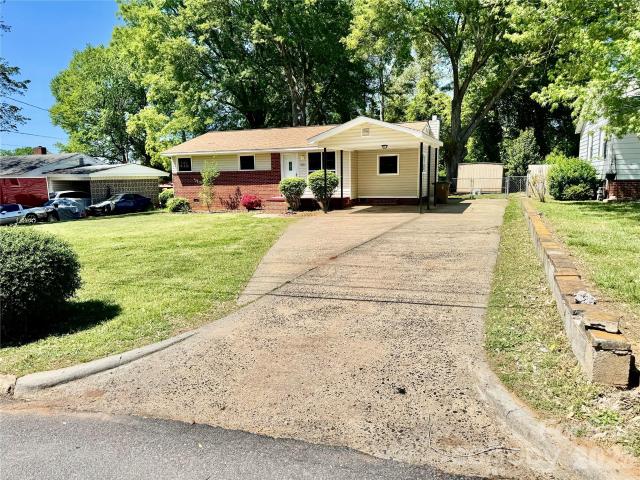 1207 Gidney Street