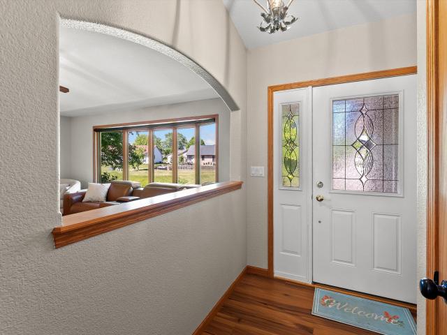 1207 Hummingbird Pl