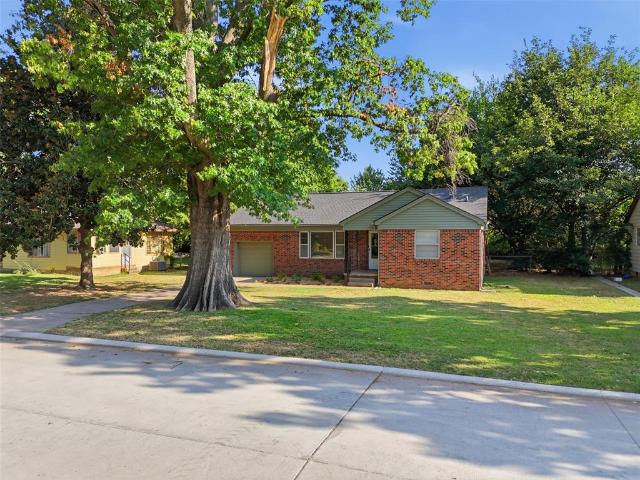 1207 Huntington Way
