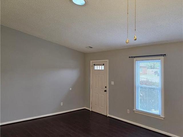 1207 Haig CIR