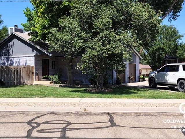 1207 Kingsbury Rd, Garden City, KS 67846