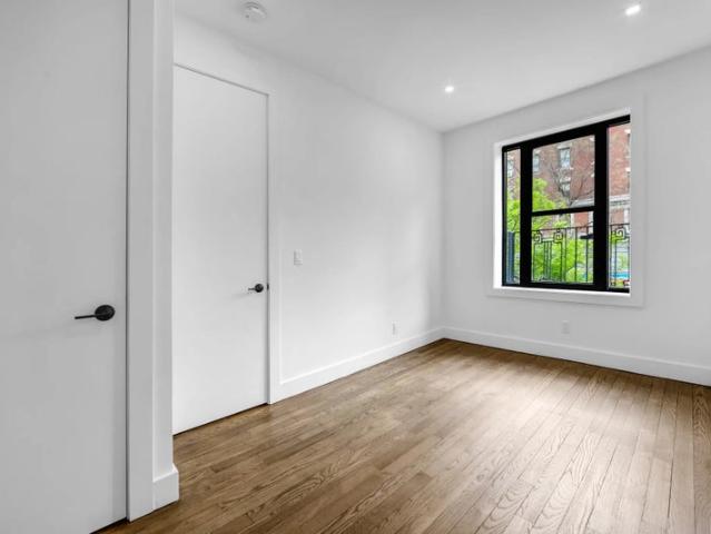 #1207 Large 3 bed/1 bath in West Harlem, gym in th