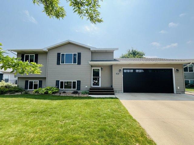 1207 SW 13th Ave, Aberdeen, SD 57401