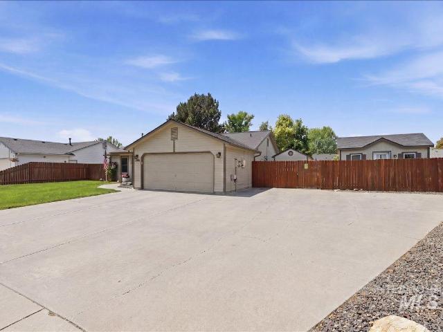 1207 Syringa Pl