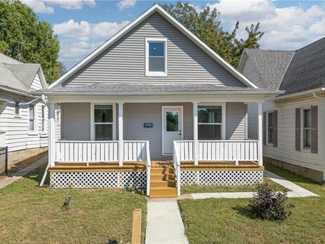 1207 S 23rd St, Saint Joseph, MO 64507