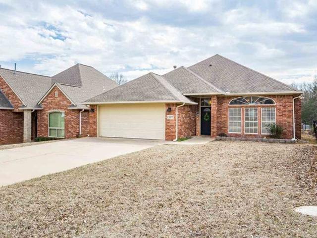 1207 S Greystone St, Stillwater, OK 74074