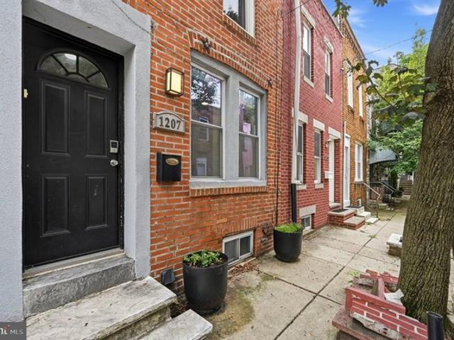 1207 S Marshall St, Philadelphia, PA 19147