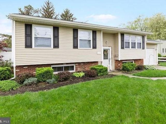 1207 Turnerville Rd, Pine Hill, NJ 08021