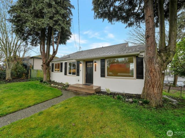 1207 th Ave S, Seattle, WA 98178 | MLS #2437 | Compass