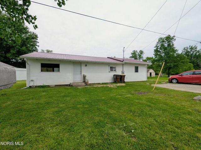 1207 Thurman St, Defiance, OH 43512