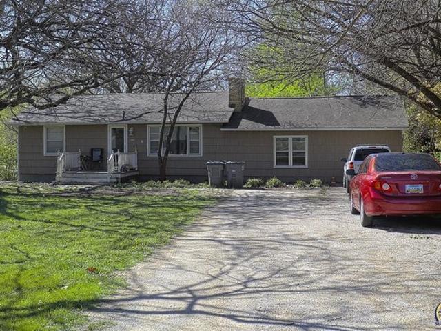 1207 W 18th Ave, Emporia, KS 66801