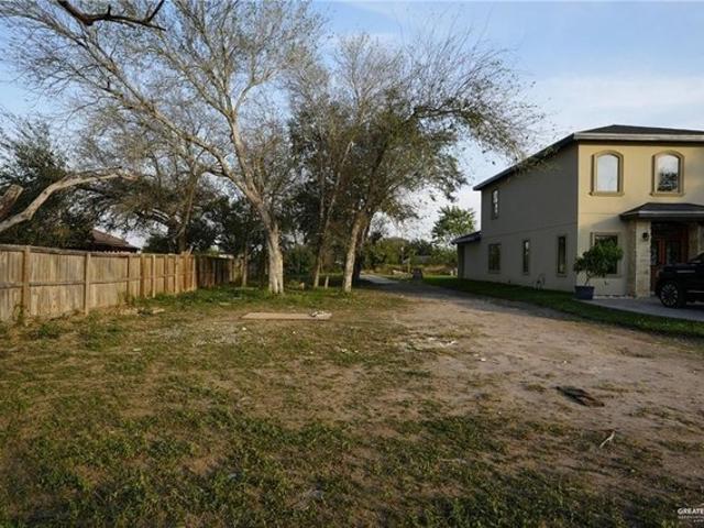1207 W Hall Acres Rd, Pharr, TX 78577