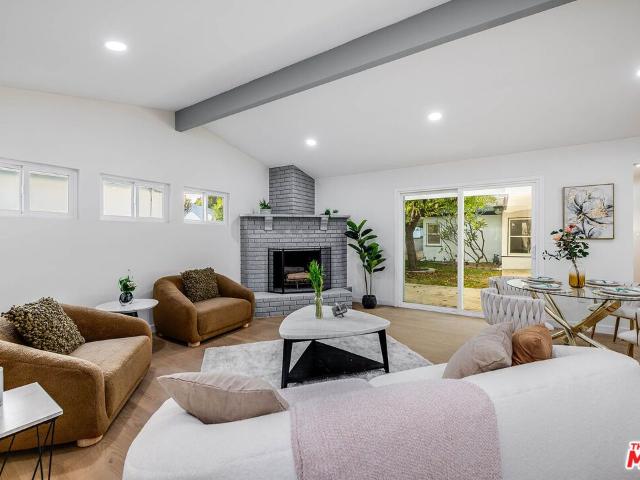 1207 W Orange Grove Ave, Burbank, CA