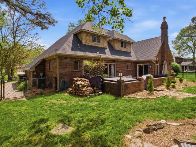 1207 Westwood Drive