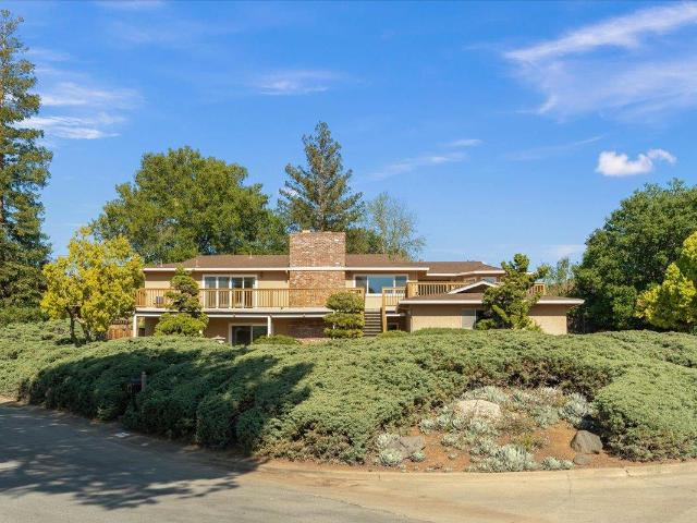 1207 Woodview Terrace
