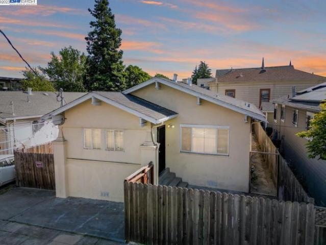 1207 17th St, Oakland, CA 94606