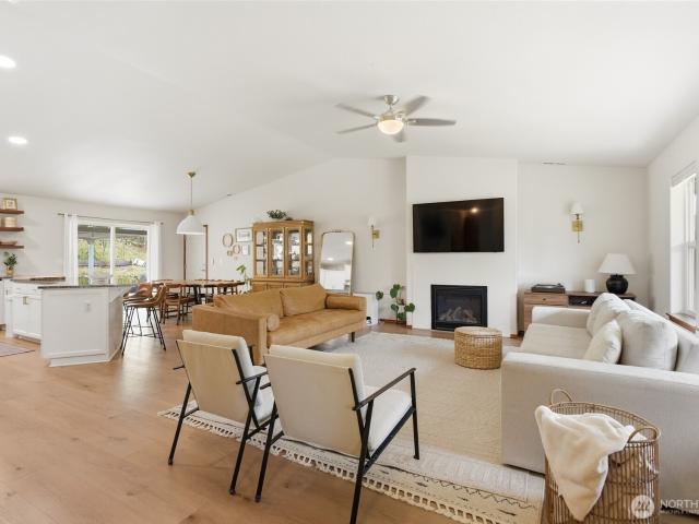 1207 34th Street