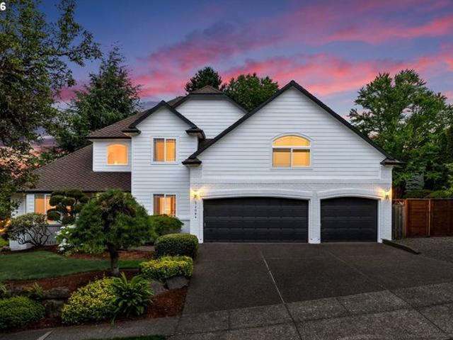 12084 SE Sovereign Dr, Happy Valley, OR 97086
