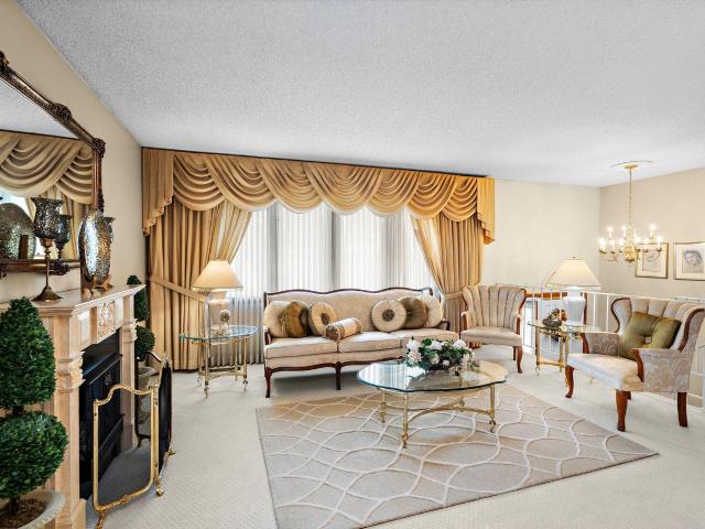 12088 Oregon Circle N
