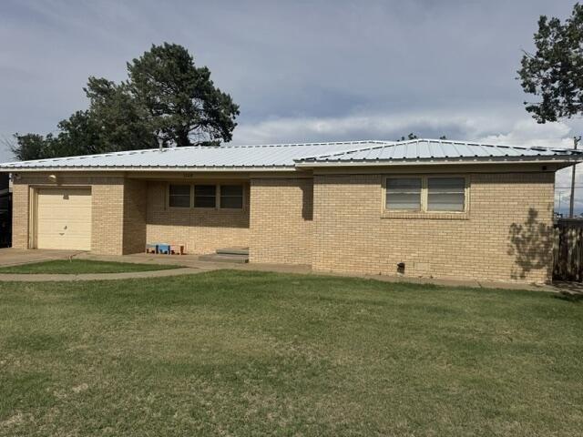 1208 Main Ave, Ralls, TX 79357