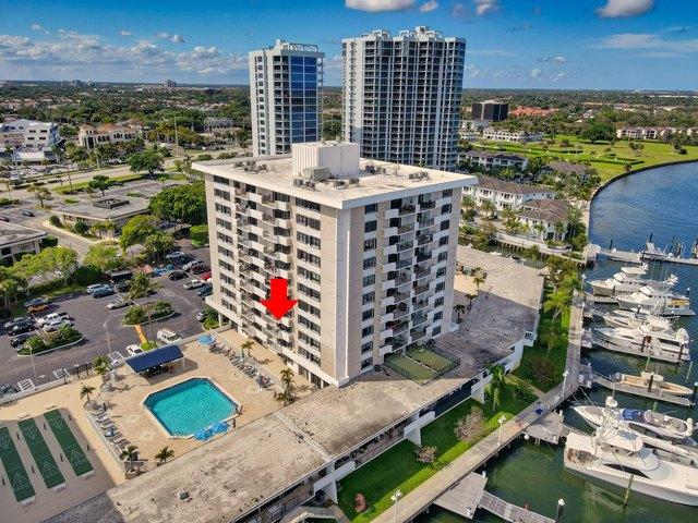 1208 Marine Way Apt 204, North Palm Beach, FL 33408