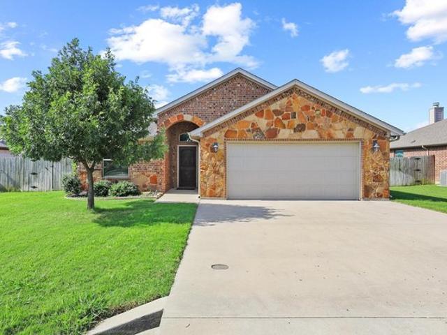 1208 Mary Ann Ct, Tioga, TX 76271