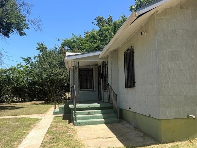 1208 N College Street